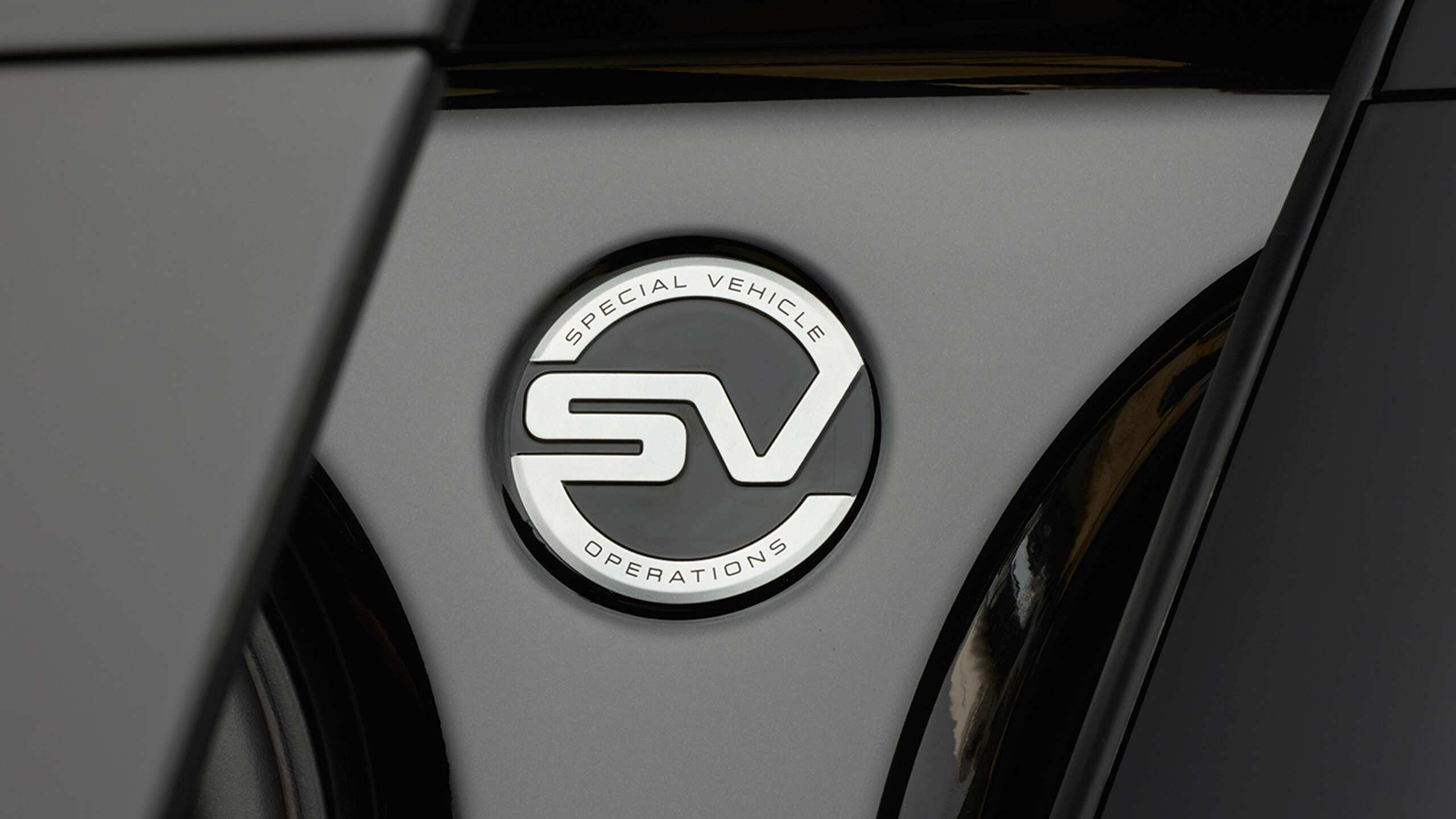 Land Rover International - Contact Us